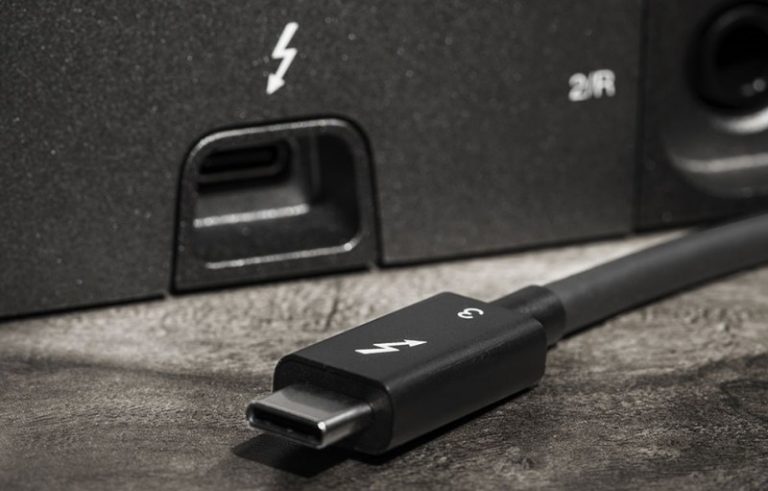 Анонсований вихід специфікації нового роз'єму USB Type-C – | iTechua