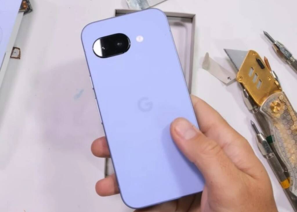 Google Pixel 9a витримав тести на міцність, але "провалився" з батареєю – Смартфони | iTechua